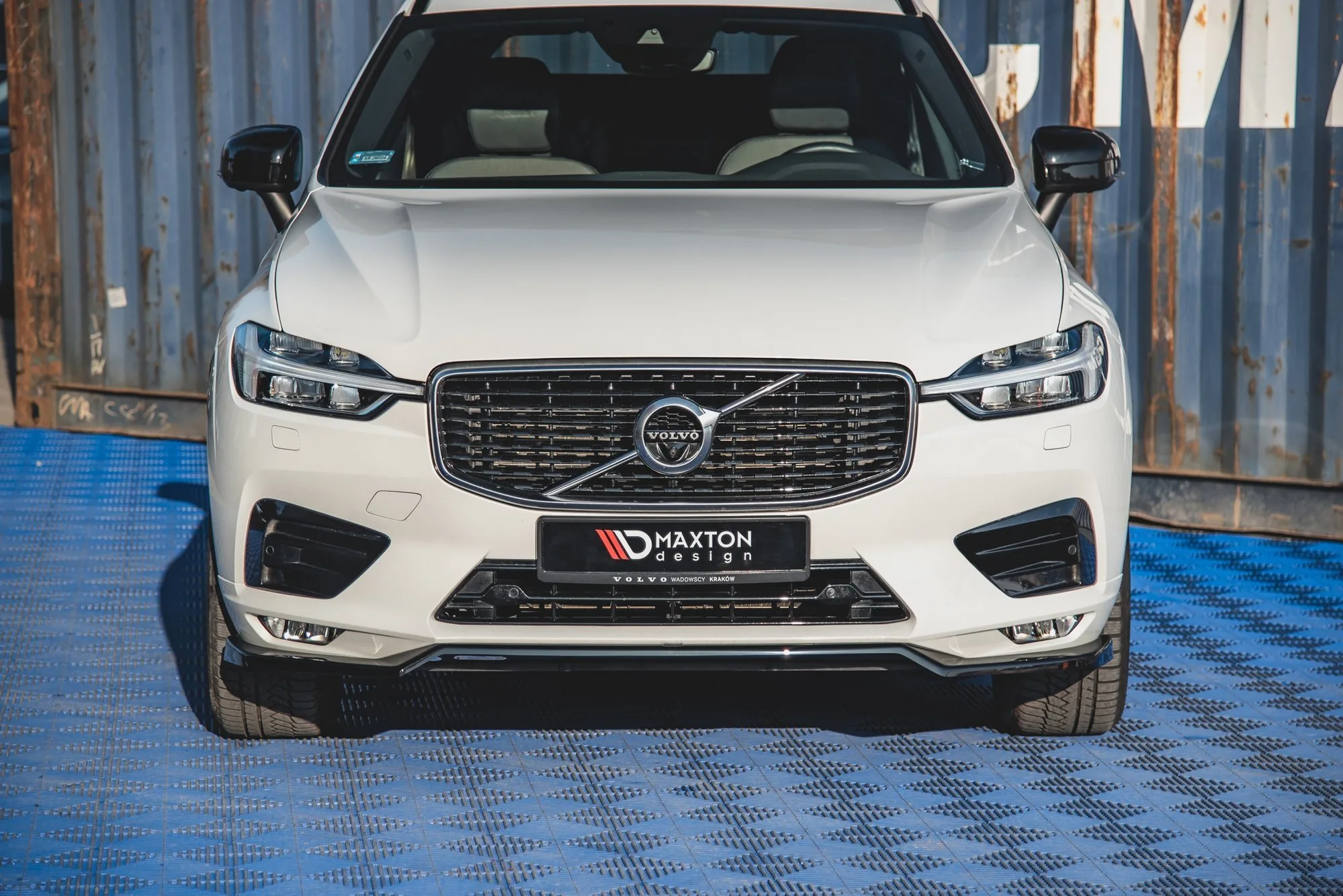 Front Splitter V.1 Volvo XC60 Mk2 R-Design – Spojleri.ba