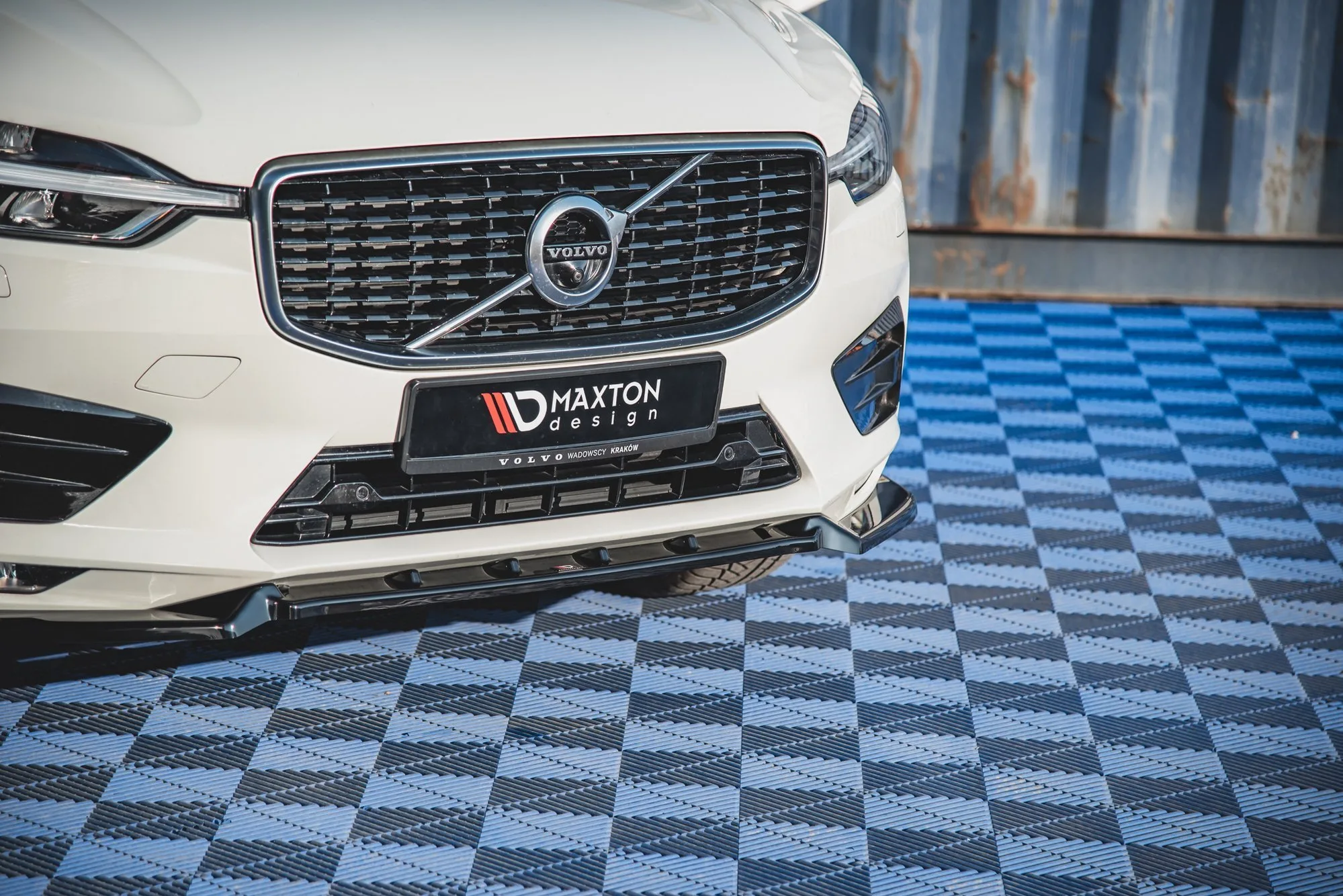 Front Splitter V.2 Volvo XC60 Mk2 R-Design – Spojleri.ba